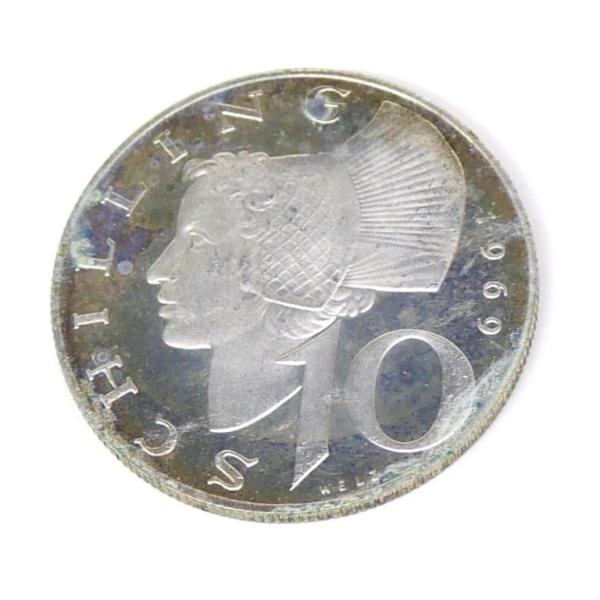 【商品名】: オーストリア10シリング銀貨 1969年　【サイズ】: /総重量:7.5g/直径:26.7mm　【付属品】: 本体のみ（付属品はありません）　【ランク】: 中古A〜Bランク/小キズや汚れ、変色などある並品です。　【コメント】:...