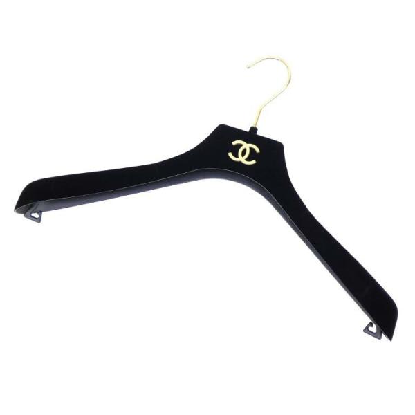 【ブランド名】: シャネル CHANEL　【商品名】: ハンガー ココマーク　【サイズ】: W:39cm*H:25cm*D:5cm　【付属品】: 本体のみ（付属品はありません）　【ランク】: 中古Aランク/スレや小キズなどが少々ありますが、...