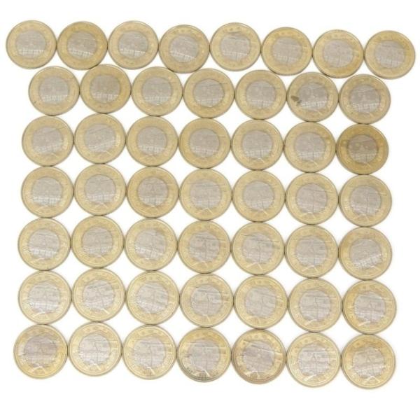 【商品名】: 地方自治法施行60周年記念500円バイカラー・クラッド貨幣 50枚セット 北海道　【付属品】: 本体のみ（付属品はありません）　【ランク】: 中古A〜Bランク/多少の小キズやくすみ、汚れ、変色などのある並品です。　【コメント】...
