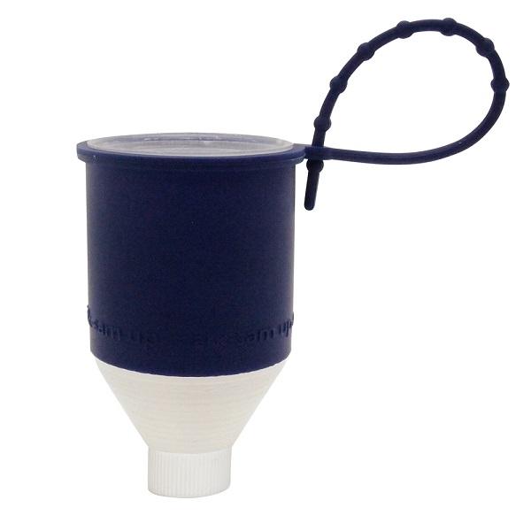 満員電車やバスでも…あなたも濡れない＆まわりも濡らしません！ビヨーン do　傘カバー ネイビー アイオイ商事 傘 傘カバー 傘収納 濡れない 伸びる 収納 簡単装着 エコ ECO 防水 コンパクト 紺持ち運び 携帯 通勤 通学