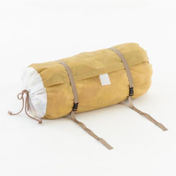 のせて包んで締めるだけ！簡単にしまえる布団収納袋！筒状 収納 丸めて収納 包んで 締める 通気性のよい 不織布製 簡単 ふとん 布団収納ケース 布団袋 布団収納 ネームタグ付き 防虫剤ポケット付き 新生活