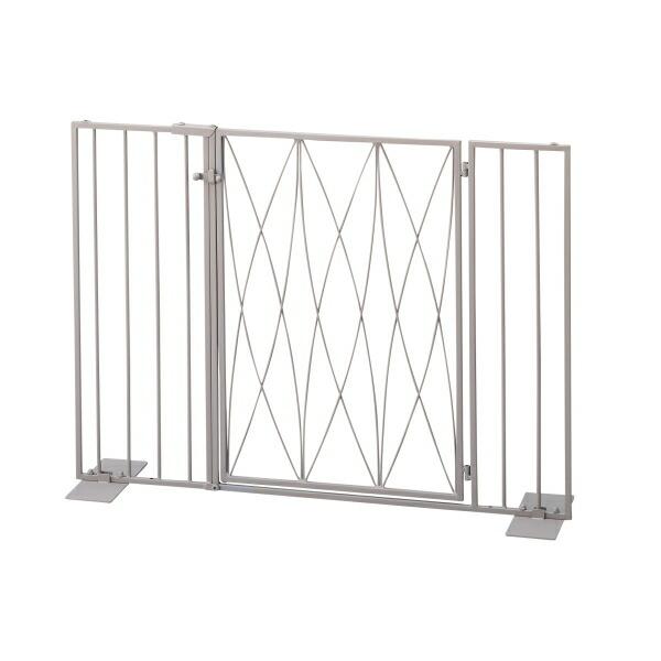 小型犬専用のペットゲート扉付きなので、玄関前やキッチン、階段前などにおすすめ♪　【商品仕様】シリーズ名：PET GATEブランド名：セトクラフトメーカー型番：S23-0652カラー：白屋内・屋外：屋内犬の大きさ：小型犬ペットグッズの素材：ス...