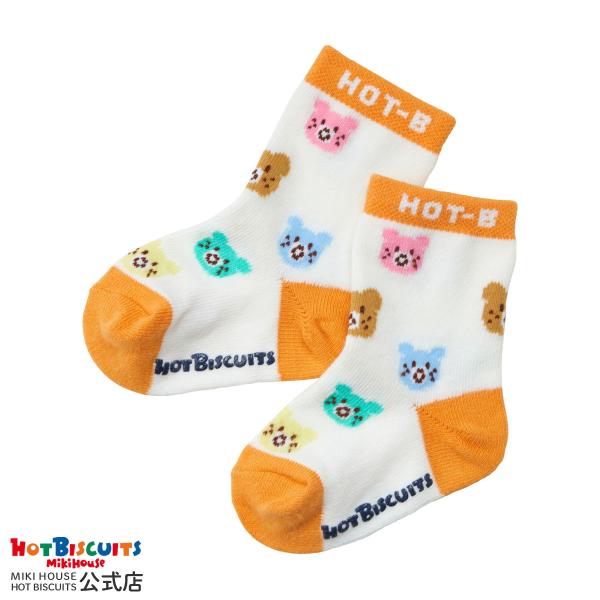 ミキハウス ホットビスケッツの総柄ソックス。人気のカラフルビーンズシリーズからソックスが登場！いろんな色のビーンズが総柄になったポップなデザイン。ホットビスケッツらしいカラフルな配色が子どもらしく元気な印象に。ユニセックスで履いていただけま...