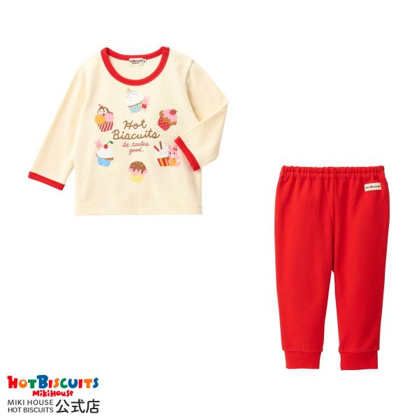 ミキハウス ホットビスケッツのミニ裏毛素材のルームウェア。カップケーキの柄がかわいいルームウェア上下セットです。イエナカでのリラックスウェアとしてはもちろん、パジャマとして、園でのお着替え用に と枚数の必要なお子さまにおすすめ◎季節の変わり...