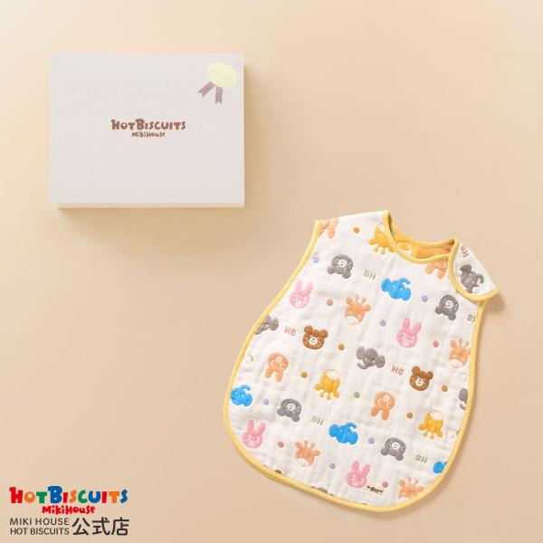 ミキハウス ホットビスケッツのベビーギフトセット。六重織どうぶつ柄ガーゼスリーパーとBOXのセットです。よく動く元気な赤ちゃんの寝冷え対策におすすめのアイテムです。動いても足元が冷えないように、中央にスナップボタンが付いており、肩開きのスナ...