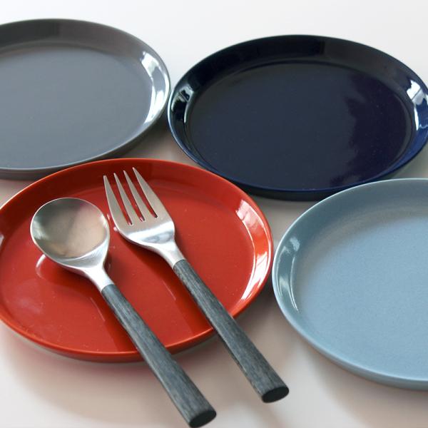 HASAMI SEASON 01 プレート ミニ 15.5cm 食器 小皿 取り皿 波佐見焼【サイズ】Φ15.5×H1.5cm【重さ】210g【材質】磁器【生産国】日本（波佐見）【備考】変化のある釉薬を使用しているため、色に個体差があります...