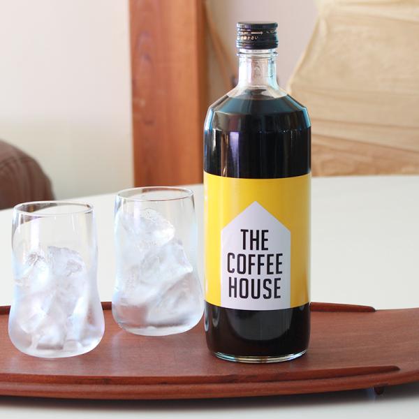 すみだ珈琲 THE COFFEE HOUSE LIQUID 720ml【サイズ】約H24.5×Φ7.5cm【内容量】720ml【原材料】コーヒー【保存方法】・直射日光を避け、常温で保存して下さい。・開封後は冷蔵庫で保存し、お早めにお飲みくだ...