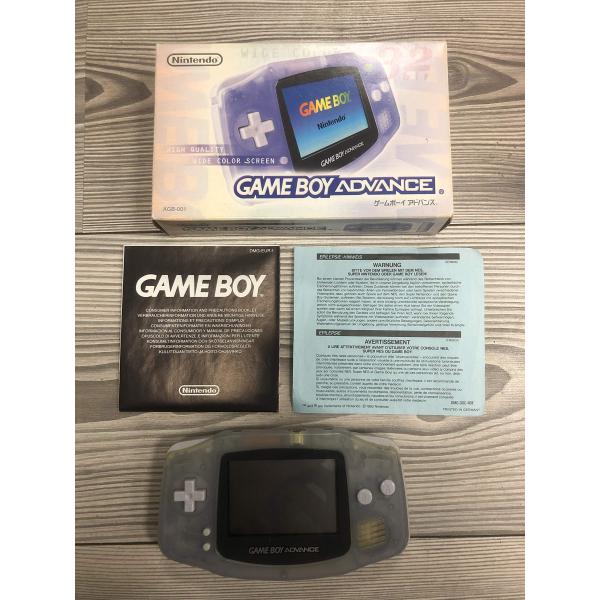 １枚目の商品画像はサンプル画像です。実際に届く商品と異なりますので、2枚目以降の画像が現品画像でございますのでご覧ください。（2枚目以降の画像がない商品もございます）ゲームボーイアドバンス　ミルキーブルー　本体のみ
