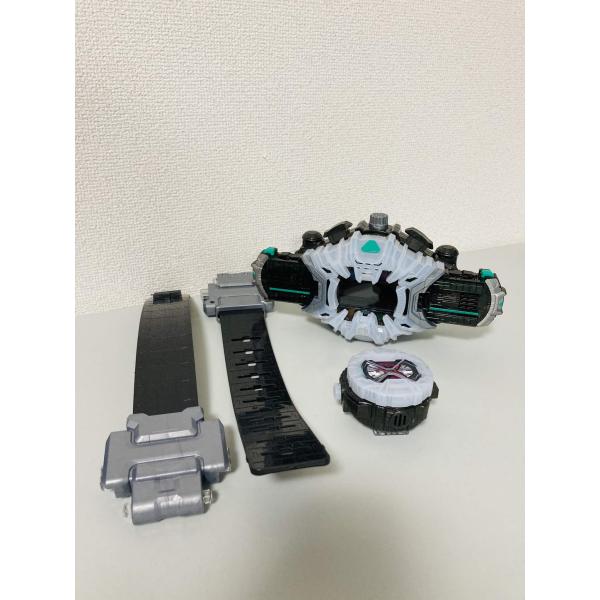 １枚目の商品画像はサンプル画像です。実際に届く商品と異なりますので、2枚目以降の画像が現品画像でございますのでご覧ください。（2枚目以降の画像がない商品もございます）対象年齢 :</b>3才以上使用電池:単4x3(別売)、LR4...