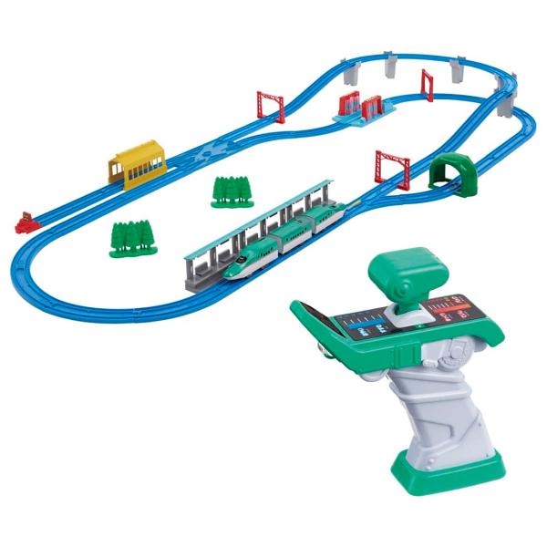 (C) TOMY JR東日本商品化許諾済コントローラー：単4形アルカリ乾電池2本使用(電池は別売です。) 車両本体：単3形アルカリ乾電池1本使用(電池は別売です。)