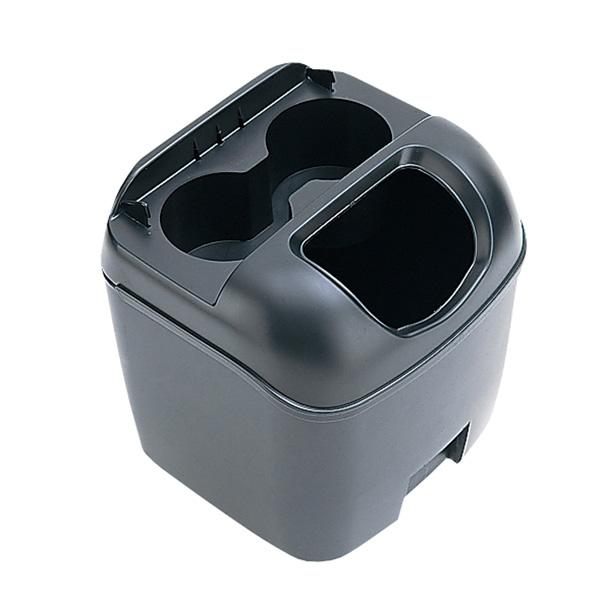 【特徴】ドリンクやティッシュが置ける。350ml缶がそのまま捨てられる小窓付き。500mlペットボトル・350ml缶が入るドリンクホルダー付き。フロアマットに固定できる取付けステー付き。パッケージサイズ(H×W×Dmm)215×205×19...