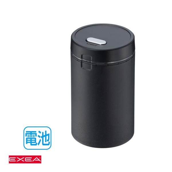 ●夜間などの暗い場所で便利なブルーLED照明付き灰皿です。●LED照明の点灯をスイッチで行うことができます。●電源はボタン電池(CR2032)を使用しています。●フタ部とカップ部を外せるので、吸い殻が簡単に捨てられます。●カップ部は樹脂製で...