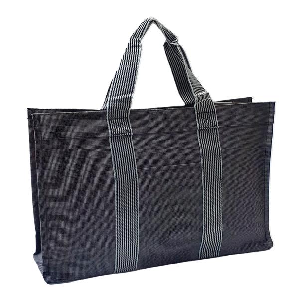 【商品説明】書道・習字をはじめたい。でも、道具が分からないという方のために、初心者の方向けに書道専門店が厳選した「大人の書道セット」を発売しました。【セット内容】●筆・大筆「天意」（広島清雅堂）　　扱いやすくコシがある筆です。半紙2〜4字向...