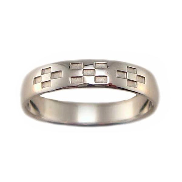 ☆琉球に伝わる伝承の世界☆琉球・いつの世も…ペアリング。琉球に伝わる伝承や図模様を刻んだリングがじわじわと評判を呼んでいるブランド”琉球”。かつて沖縄が琉球と呼ばれていた頃の物語。琉球の女性たちは意中の男性からの愛の告白に、自分で織り上げた...