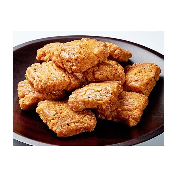 人気NO1の鬼サラダをベースに山椒を効かせています。鬼サラダより辛く仕上がっています。隠れた人気商品です。あられ通好みの商品です。［分類］あられ・おかき・せんべい・かきもち