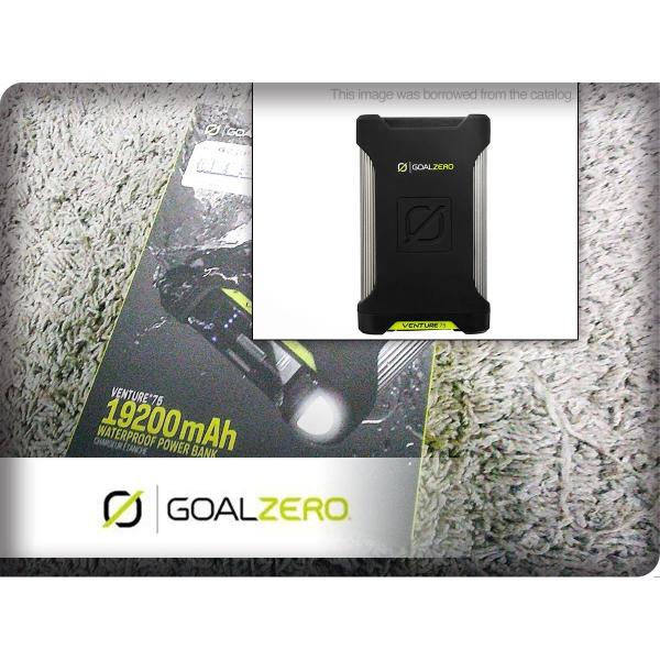 ※メーカー保証はございません。コンディション保管時による箱のスレや汚れがございますが、未使用品のため、全体的にはきれいです。サイズ幅 箱寸：15 cm奥行 箱寸：4 cm高さ 箱寸：22 cm