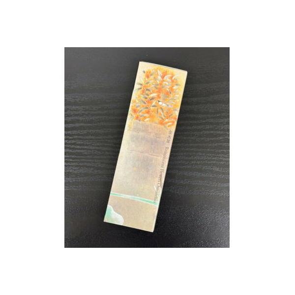 『金木犀-Osmanthus』 花言葉は「謙遜」「気高い人」「真実」「陶酔」秋の訪れを知らせるオレンジ色の小花が集まって咲く小高木です。濃密で杏や桃のような果実感のある官能的な香りが立ちのぼります。・メーカー／薫寿堂・長さ(約)／135mm...