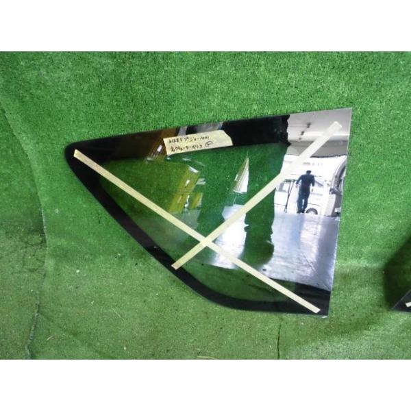 **** 商品説明を必ずご確認ください ****部品管理番号：000003138517280部品名：右クォーターガラス部品メーカー品番：M68部品区分：リサイクル品管理品番：31385車名：プジョー 1007車両タイプ名：3ドアハッチバック...