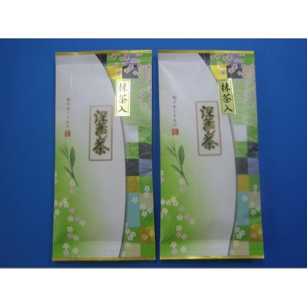 深蒸し茶に抹茶をブレンドいたしました。濃い緑色のきれいな湯色で、味の濃いお茶をリーズナブルな価格でご提供いたします。深蒸し茶とは、普通のお茶よりも蒸す時間を2〜3倍ほど長くして作られたもののことです。深蒸し煎茶の場合は、長時間蒸すことで渋み...