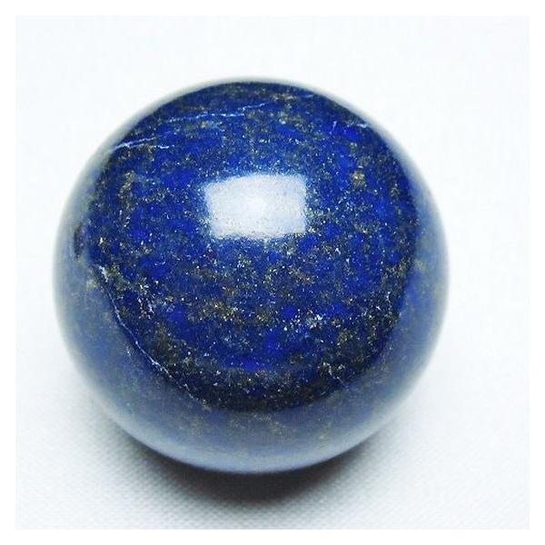 【ラピスラズリ（瑠璃）】ラピスラズリは太古の昔より聖石と崇められた歴史のある石です。夜空のような深い青に星のような金色が散りばめられ、まるで天空や宇宙を彷彿とさせます。古代エジプトや仏教においても珍重され、現在でも世界中で大切にされている最...