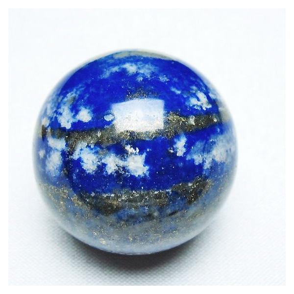 【ラピスラズリ（瑠璃）】ラピスラズリは太古の昔より聖石と崇められた歴史のある石です。夜空のような深い青に星のような金色が散りばめられ、まるで天空や宇宙を彷彿とさせます。古代エジプトや仏教においても珍重され、現在でも世界中で大切にされている最...