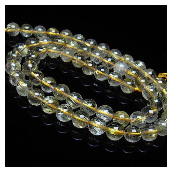 【タイチンルチルクォーツ（太金針水晶）】タイチンルチルは太い金針が入った針入り水晶です。金針ルチルの中でも特に強いパワーを持つ最強の水晶の一つであるといわれています。太い金針が入ることによって、より強力な金針ルチルの開運効果があるとされます...