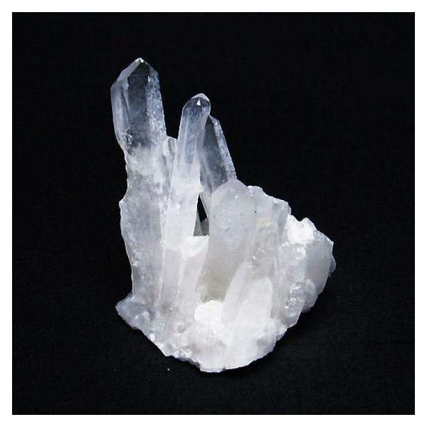 【クリスタルクォーツ（水晶）】無色透明の水晶。世界中で最も知られ、その効果は万能とされ、水晶といわれると一般にイメージするベーシックな水晶です。その透きとおった姿を見ているだけで、すがすがしい気持ちにさせてくれそうです。あらゆる水晶の中でも...