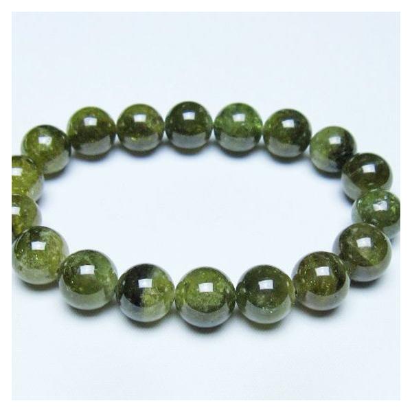 【パワーストーン】パワーストーンとは、不思議な力が宿るとされている石を指します。明確な定義はありませんが、ダイヤモンドなどの煌めくような宝石をはじめ、岩塩などの身近な鉱物など種類は様々。身に付けていると災いを遠ざけたり幸運を運んでくれるとさ...