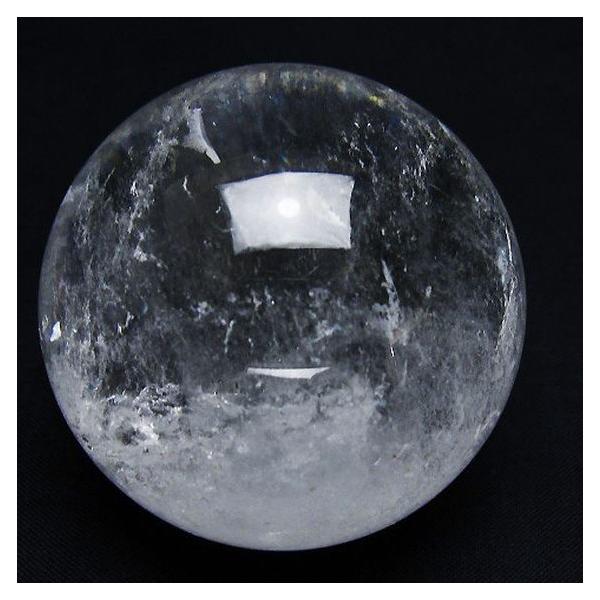 【クリスタルクォーツ（水晶）】無色透明の水晶。世界中で最も知られ、その効果は万能とされ、水晶といわれると一般にイメージするベーシックな水晶です。その透きとおった姿を見ているだけで、すがすがしい気持ちにさせてくれそうです。あらゆる水晶の中でも...