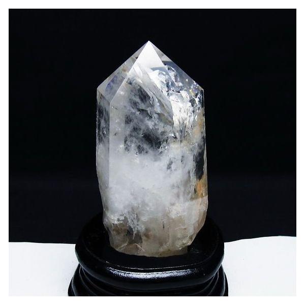 【クリスタルクォーツ（水晶）】無色透明の水晶。世界中で最も知られ、その効果は万能とされ、水晶といわれると一般にイメージするベーシックな水晶です。その透きとおった姿を見ているだけで、すがすがしい気持ちにさせてくれそうです。あらゆる水晶の中でも...