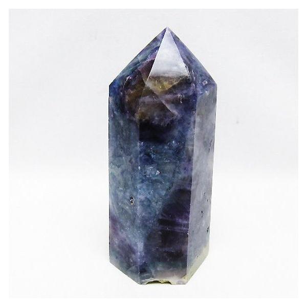 【フローライト（蛍石）】フローライトは鮮やかなカラーのグラデーションが美しい天然石で、トルマリンに次ぐカラーバリエーションを持つとされています。フローライトの中に白い羽のような内包物が入ったものは「エンジェルフェザーフローライト」と呼ばれ、...