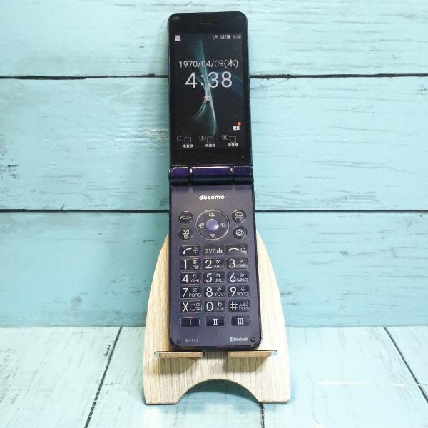 ネットワーク判定○のため安心してお使いいただけます。商品は本体（バッテリー内蔵）のみです。その他の付属品はありませんのでご注意ください。【特記事項】ヒンジ部故障により、開閉部がパカパカする状態です。そのため訳あり品としてお安めに販売中です。...