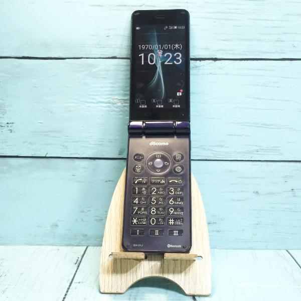 ネットワーク判定○のため安心してお使いいただけます。商品は本体（バッテリー内蔵）のみです。その他の付属品はありませんのでご注意ください。【特記事項】ヒンジ部故障により、開閉部がパカパカする状態です。そのため訳あり品としてお安めに販売中です。...