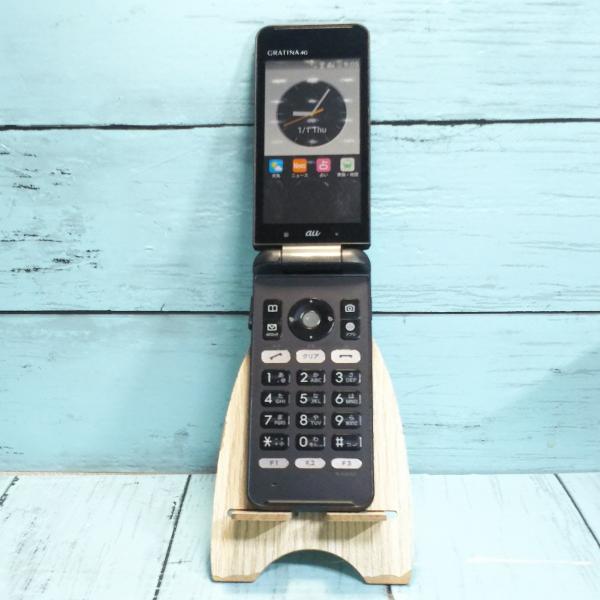 ネットワーク判定○のため安心してお使いいただけます。商品は本体（バッテリー内蔵）のみです。その他の付属品はありませんのでご注意ください。【特記事項】充電キャップに若干の浮きがみられますが、充電に支障はありません。【バッテリー性能】著しい性能...