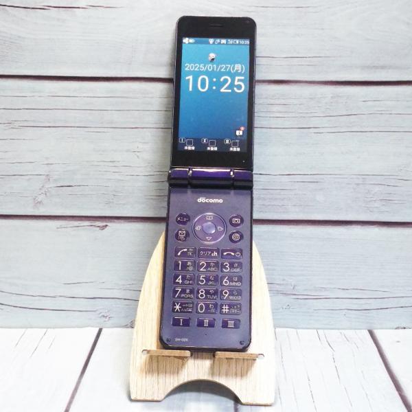 ネットワークに利用制限がかかった場合、全額返金させていただきます。商品は本体（バッテリー内蔵）のみです。その他の付属品はありませんのでご注意ください。【特記事項】カメラレスケータイです。【バッテリー性能】著しい性能低下がないことを確認してい...