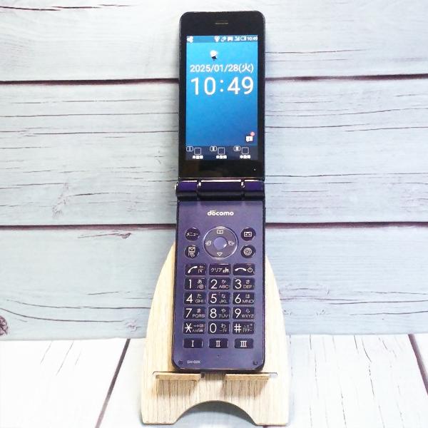 ネットワーク判定○のため安心してお使いいただけます。商品は本体（バッテリー内蔵）のみです。その他の付属品はありませんのでご注意ください。【特記事項】カメラレスケータイです。【バッテリー性能】著しい性能低下がないことを確認しています（OSから...