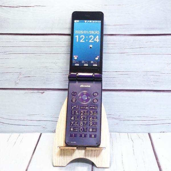 ネットワークに利用制限がかかった場合、全額返金させていただきます。商品は本体（バッテリー内蔵）のみです。その他の付属品はありませんのでご注意ください。【特記事項】カメラレスケータイです。本体がカチッと閉じ切りません（使用に影響はありません）...