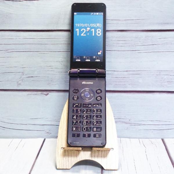 ネットワークに利用制限がかかった場合、全額返金させていただきます。商品は本体（バッテリー内蔵）のみです。その他の付属品はありませんのでご注意ください。【特記事項】カメラレスケータイです。【バッテリー性能】著しい性能低下がないことを確認してい...