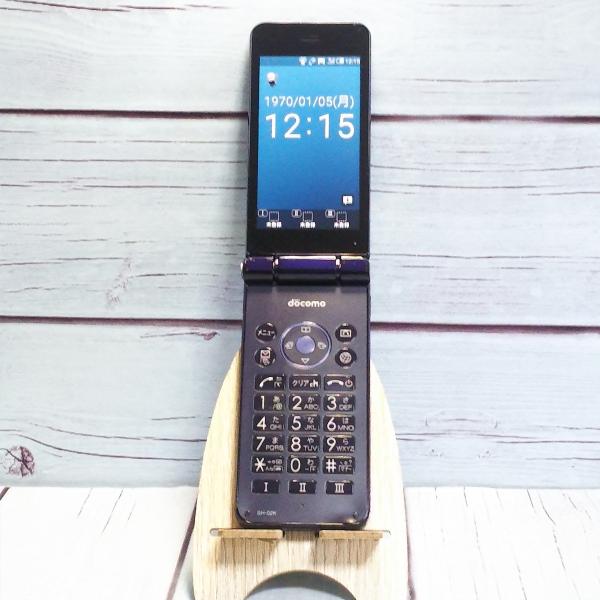 ネットワークに利用制限がかかった場合、全額返金させていただきます。商品は本体（バッテリー内蔵）のみです。その他の付属品はありませんのでご注意ください。【特記事項】カメラレスケータイです。【バッテリー性能】著しい性能低下がないことを確認してい...