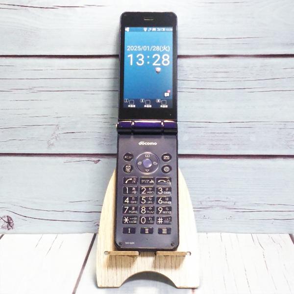 ネットワークに利用制限がかかった場合、全額返金させていただきます。商品は本体（バッテリー内蔵）のみです。その他の付属品はありませんのでご注意ください。【特記事項】カメラレスケータイです。【バッテリー性能】著しい性能低下がないことを確認してい...