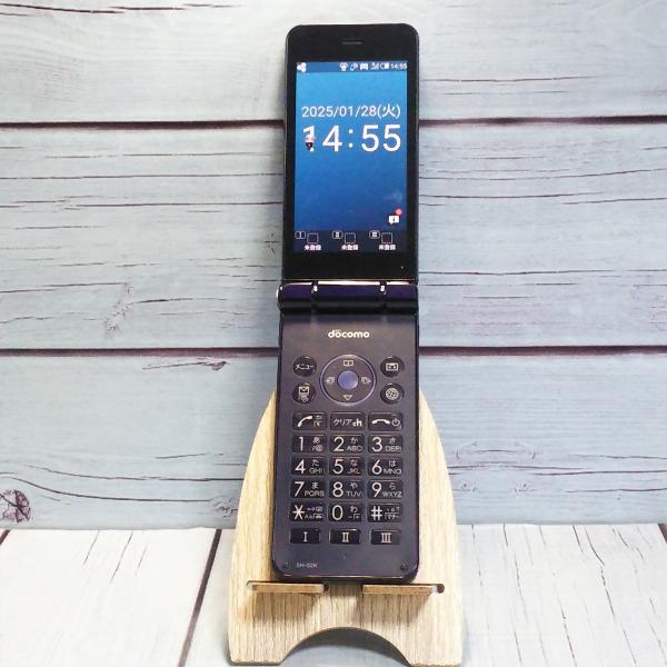 ネットワーク判定○のため安心してお使いいただけます。商品は本体（バッテリー内蔵）のみです。その他の付属品はありませんのでご注意ください。【特記事項】カメラレスケータイです。【バッテリー性能】著しい性能低下がないことを確認しています（OSから...