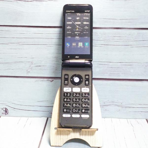 ネットワーク判定○のため安心してお使いいただけます。商品は本体（バッテリー内蔵）のみです。その他の付属品はありませんのでご注意ください。【特記事項】なし。【バッテリー性能】著しい性能低下がないことを確認しています（OSからの性能確認不可）【...