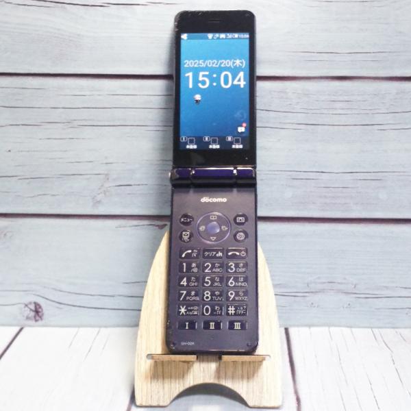 ネットワーク判定○のため安心してお使いいただけます。商品は本体（バッテリー内蔵）のみです。その他の付属品はありませんのでご注意ください。【特記事項】カメラレスケータイです。【バッテリー性能】著しい性能低下がないことを確認しています（OSから...