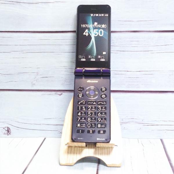 ネットワーク判定○のため安心してお使いいただけます。商品は本体（バッテリー内蔵）のみです。その他の付属品はありませんのでご注意ください。【特記事項】ヒンジ部が緩く、本体が閉じないことがあります。【バッテリー性能】著しい性能低下がないことを確...