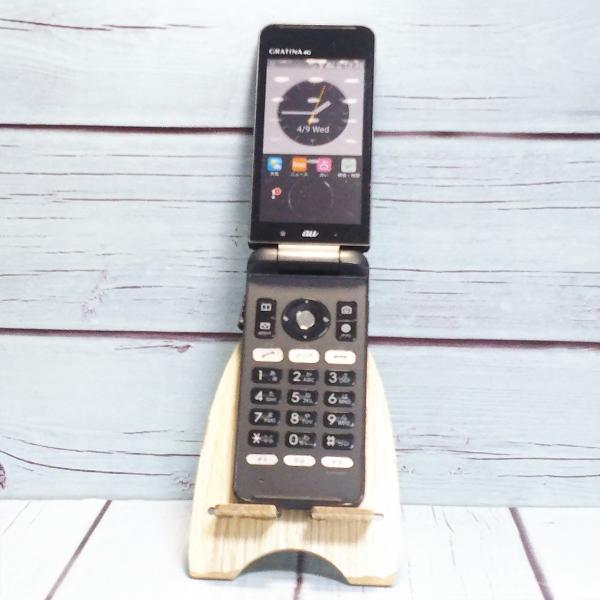 ネットワーク判定○のため安心してお使いいただけます。商品は本体（バッテリー内蔵）のみです。その他の付属品はありませんのでご注意ください。【特記事項】充電蓋に浮きがみられます（充電に支障はありません）。【バッテリー性能】著しい性能低下がないこ...