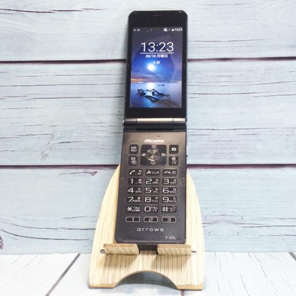 商品は本体（バッテリー内蔵）のみです。その他の付属品はありませんのでご注意ください。【特記事項】SIMトレーが欠損しています（他のSIMトレーを使ってSIMロック解除を行っています）。また、液晶不良のため訳あり品としてお安めに販売中です。【...