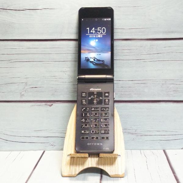 商品は本体（バッテリー内蔵）のみです。その他の付属品はありませんのでご注意ください。【特記事項】擦り傷によりアウトカメラにくもりがみられるため訳あり品としてお安めに販売中です。【バッテリー性能】著しい性能低下がないことを確認しています（OS...