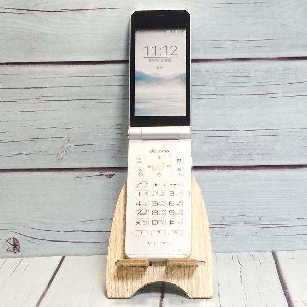 ネットワーク判定○のため安心してお使いいただけます。商品は本体（バッテリー内蔵）のみです。その他の付属品はありませんのでご注意ください。【特記事項】なし。【バッテリー性能】著しい性能低下がないことを確認しています（OSからの性能確認不可）【...