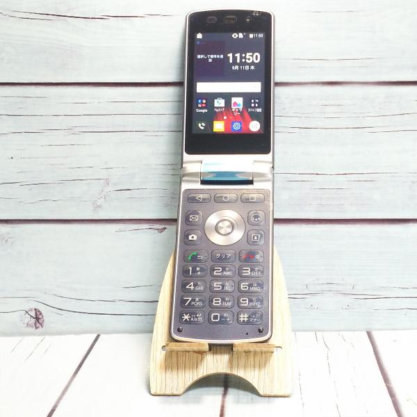 商品は本体（バッテリー内蔵）のみです。その他の付属品はありませんのでご注意ください。【特記事項】なし。【バッテリー性能】著しい性能低下がないことを確認しています（OSからの性能確認不可）【液晶の状態】液晶に保護シートが貼られている状態です（...