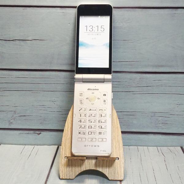 商品は本体（バッテリー内蔵）のみです。その他の付属品はありませんのでご注意ください。【特記事項】液晶に大きな内部剥がれがみられるため訳あり品としてお安めに販売です。【バッテリー性能】著しい性能低下がないことを確認しています（OSからの性能確...